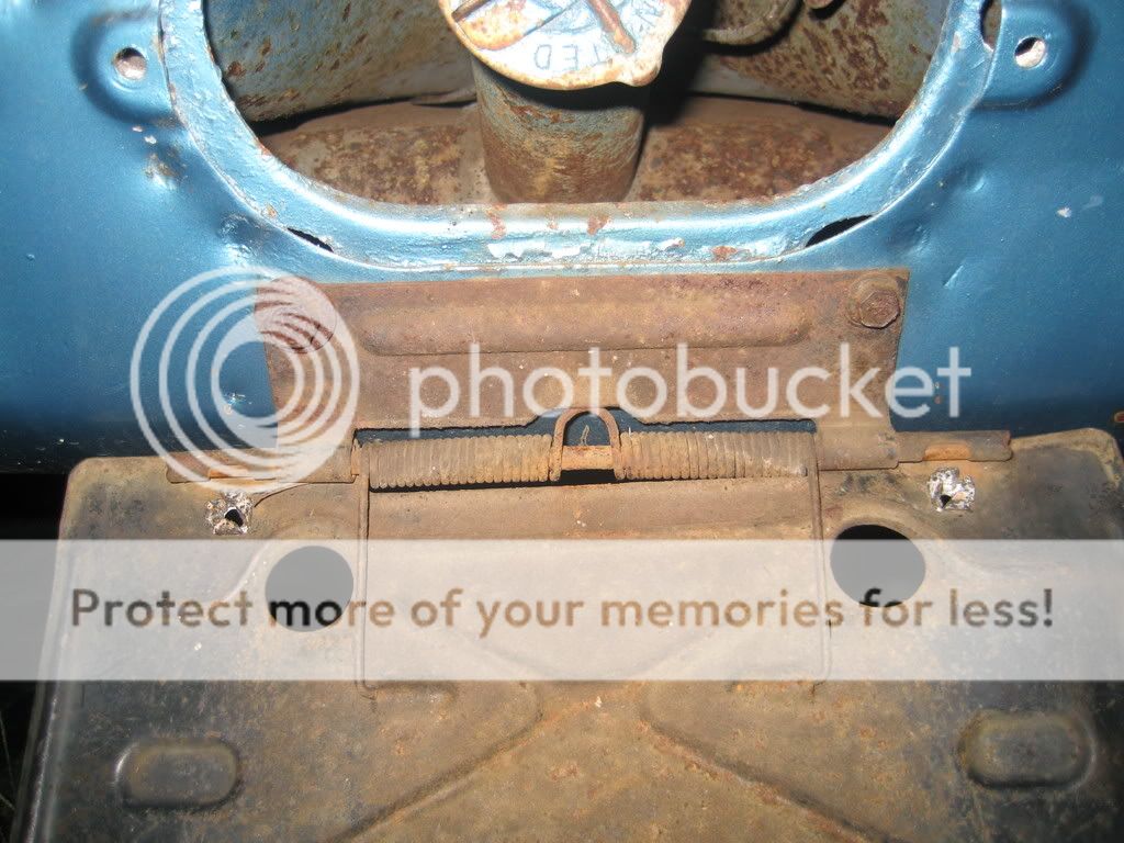 69 coupe rear license plate mounting bolts | Team Camaro Tech